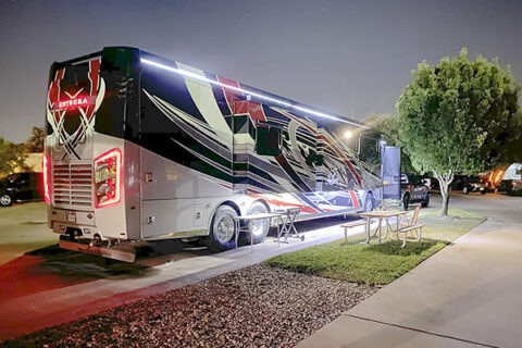 Luxury RV Rentals With Drivers | Motorhome Rentals | LiTRV