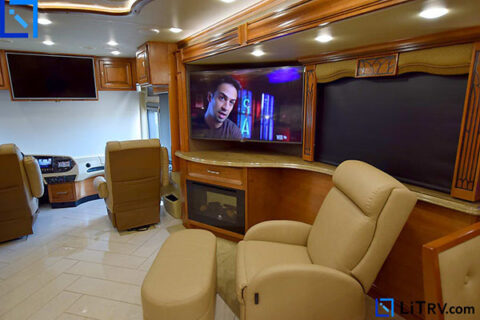 Luxury RV Rentals With Drivers | Motorhome Rentals | LiTRV
