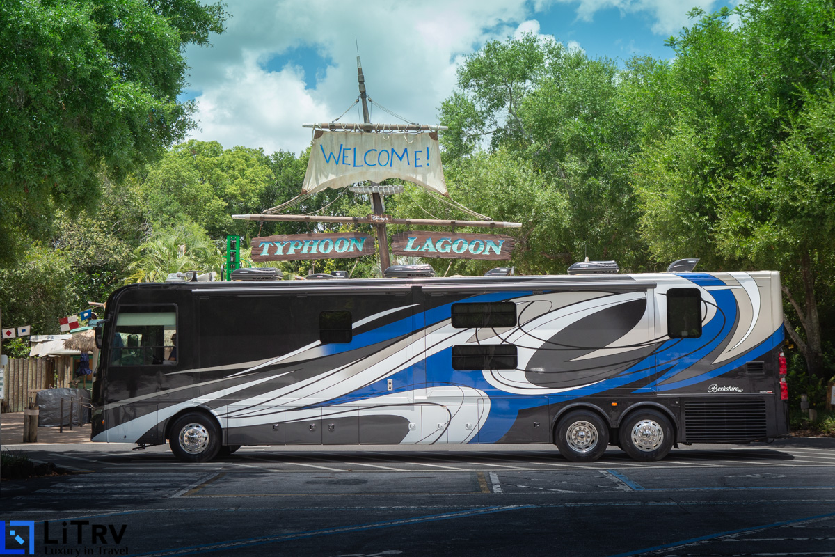 Why Travel the Country in a Luxury Motorcoach Rental? - LiTRV